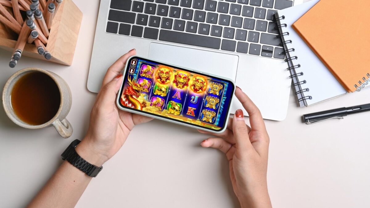 Social gaming is on the rise now. Why? - Turbomates Soft